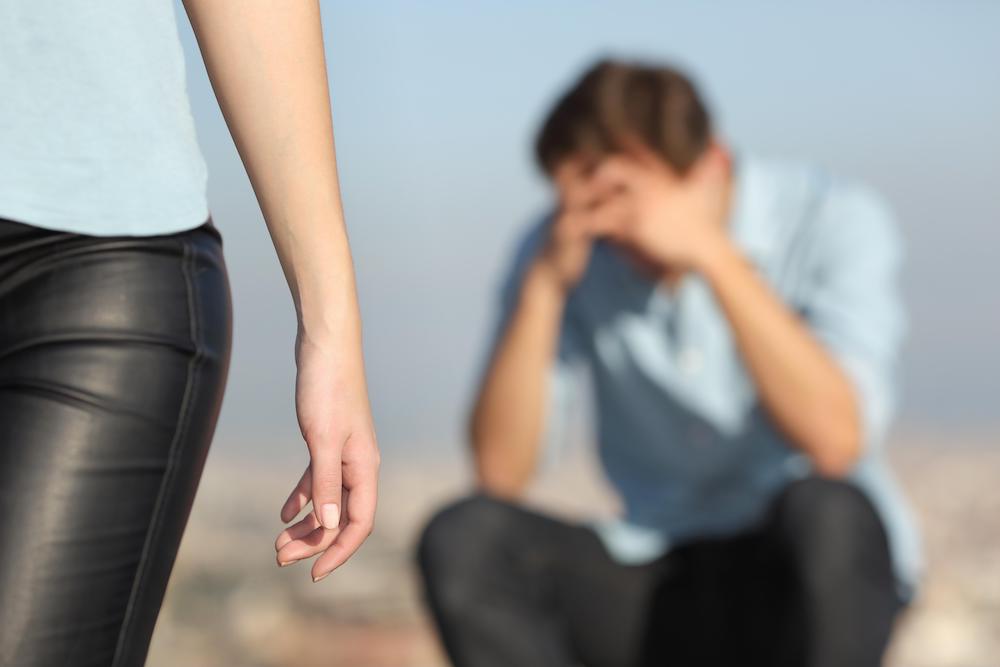 10 Signs You're Losing Her - And How To Fix It!